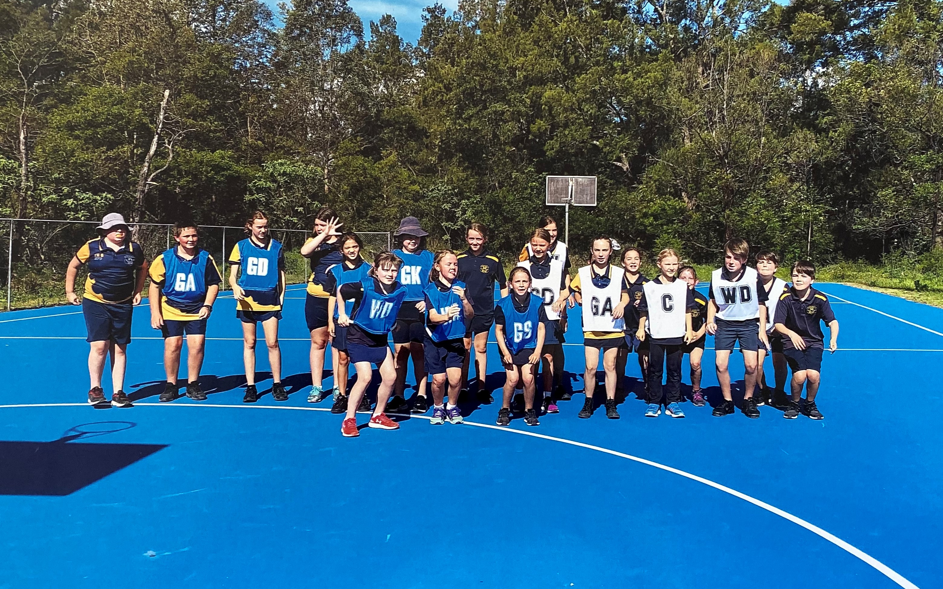 DSF lends a helping hand - netball court resurfaced in Kangaroo Valley ...